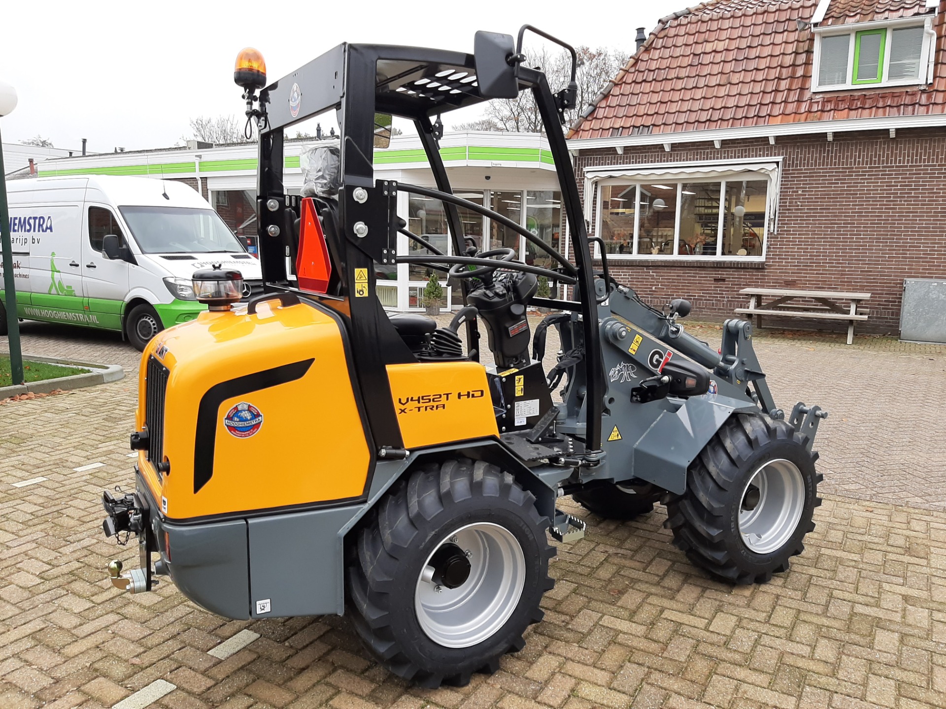 GiANT V452T X-tra HD shovel - Knikladers - Hooghiemstra Hardegarijp BV - voor zitmaaiers ...