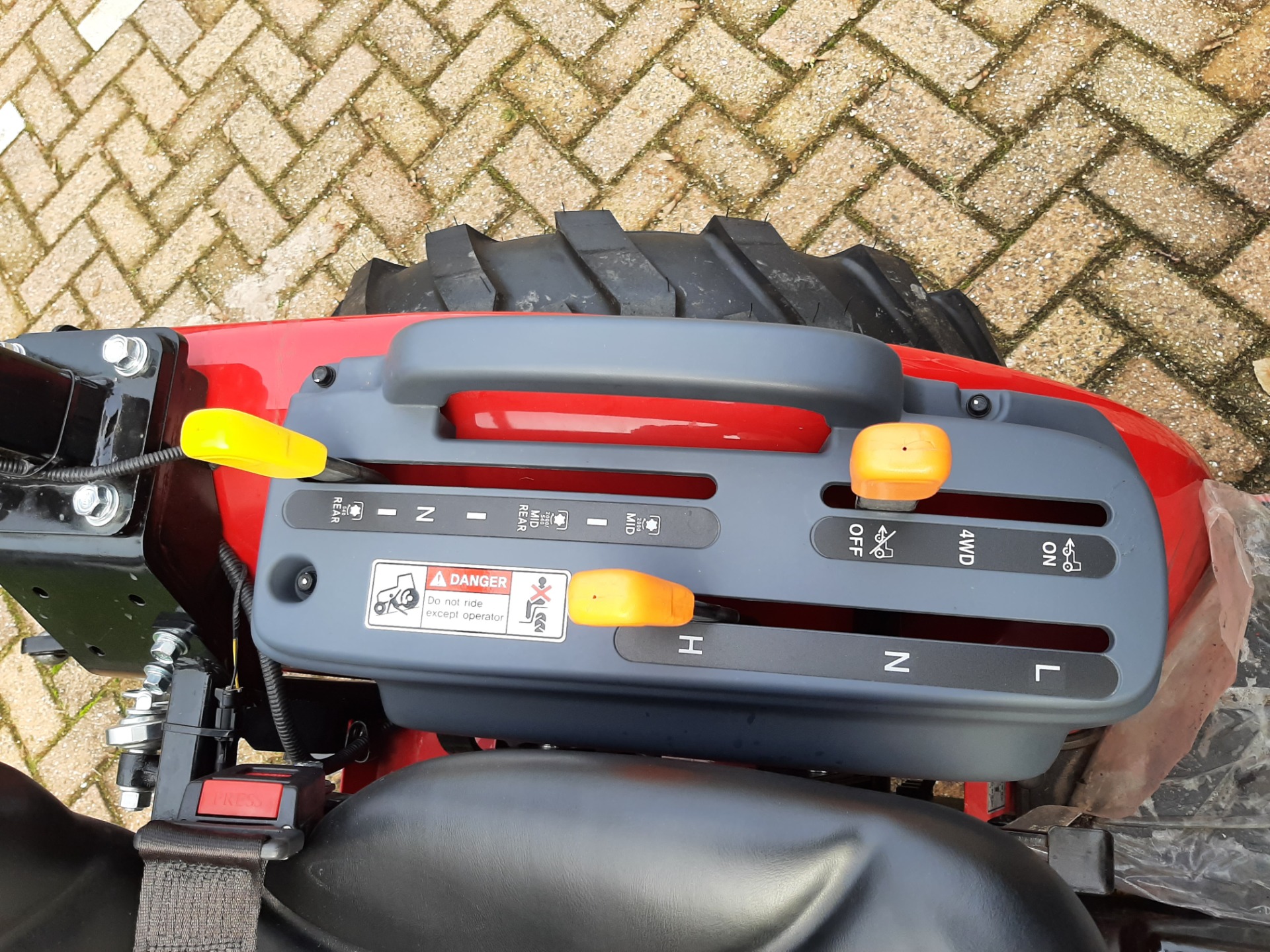 Tym tractor T255-HST (Demo) - Tym - Hooghiemstra Hardegarijp BV - voor ...